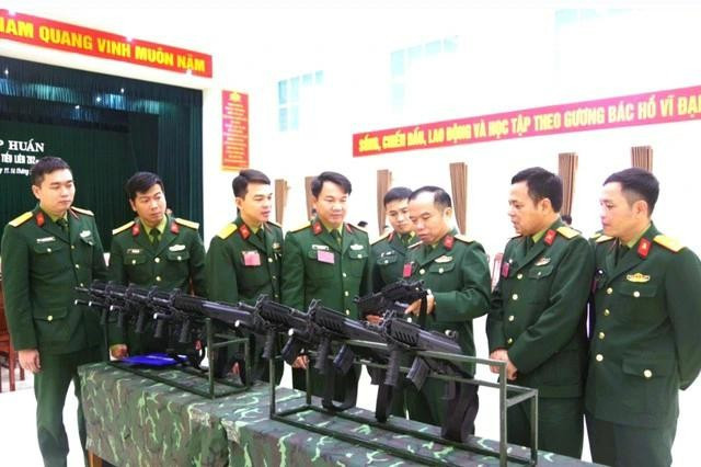 Súng tiểu liên STV: Trang bị mới của Quân đội nhân dân Việt Nam | Báo ...