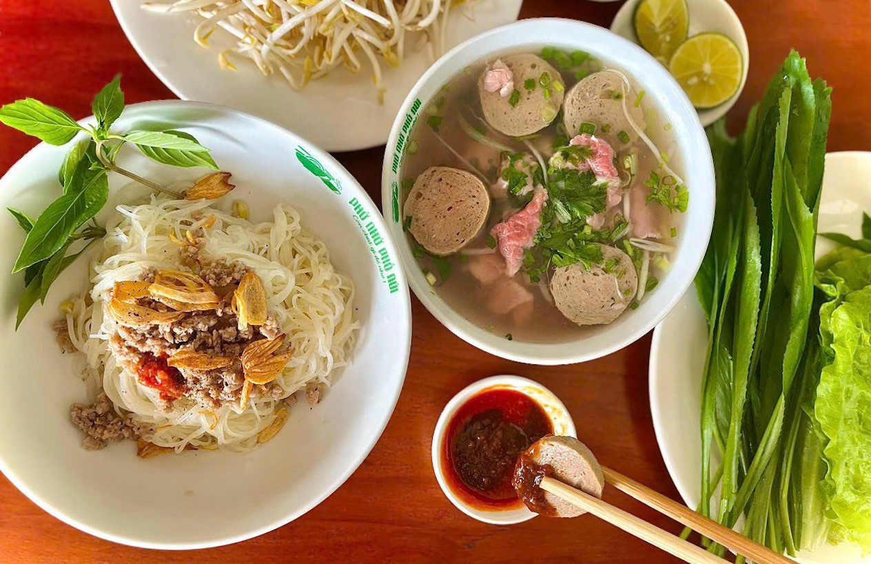 Gia Lai dry pho is being redefined in a new dimension.