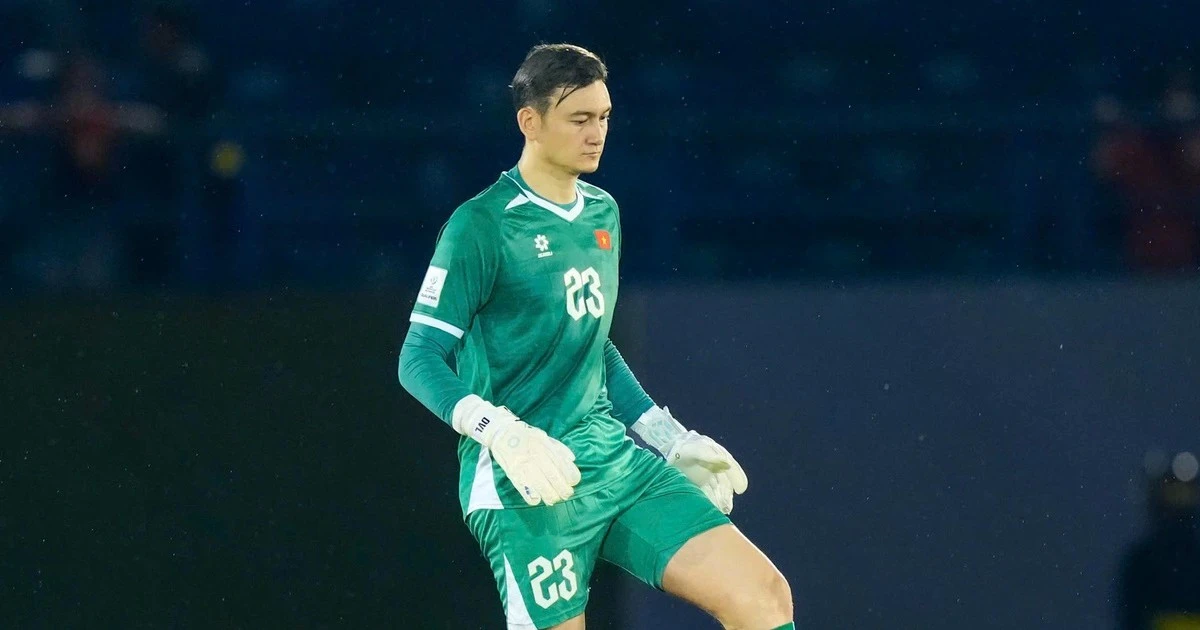 Đội tuyển Việt Nam: Văn Lâm 'đánh bại' thủ môn hay nhất AFF Cup, tại ...