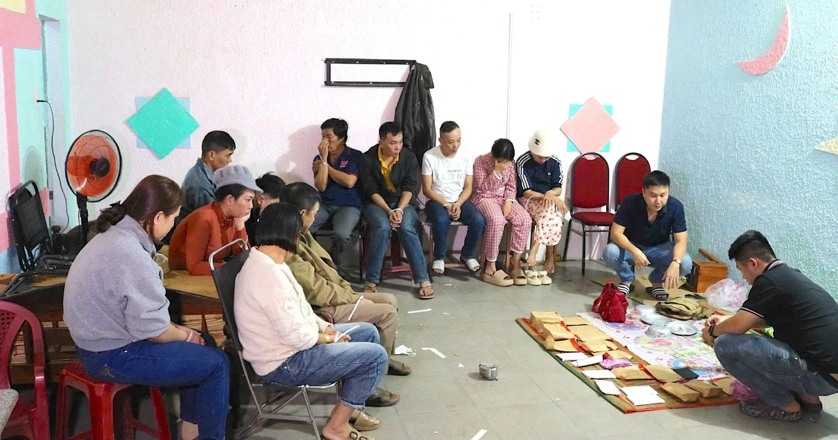 Triệt phá tụ điểm đánh bạc quy mô lớn tại phường Hoài Nhơn | Báo Gia ...