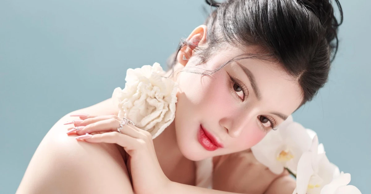 'Ngọc nữ bolero' Lily Chen khoe nhan sắc quyến rũ, lên chức bà chủ tuổi 29 | Báo Gia Lai điện tử