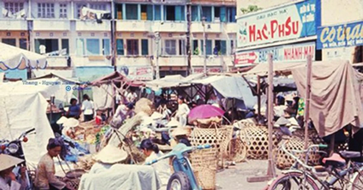 Buôn bán “chợ trời” | Báo Gia Lai điện tử