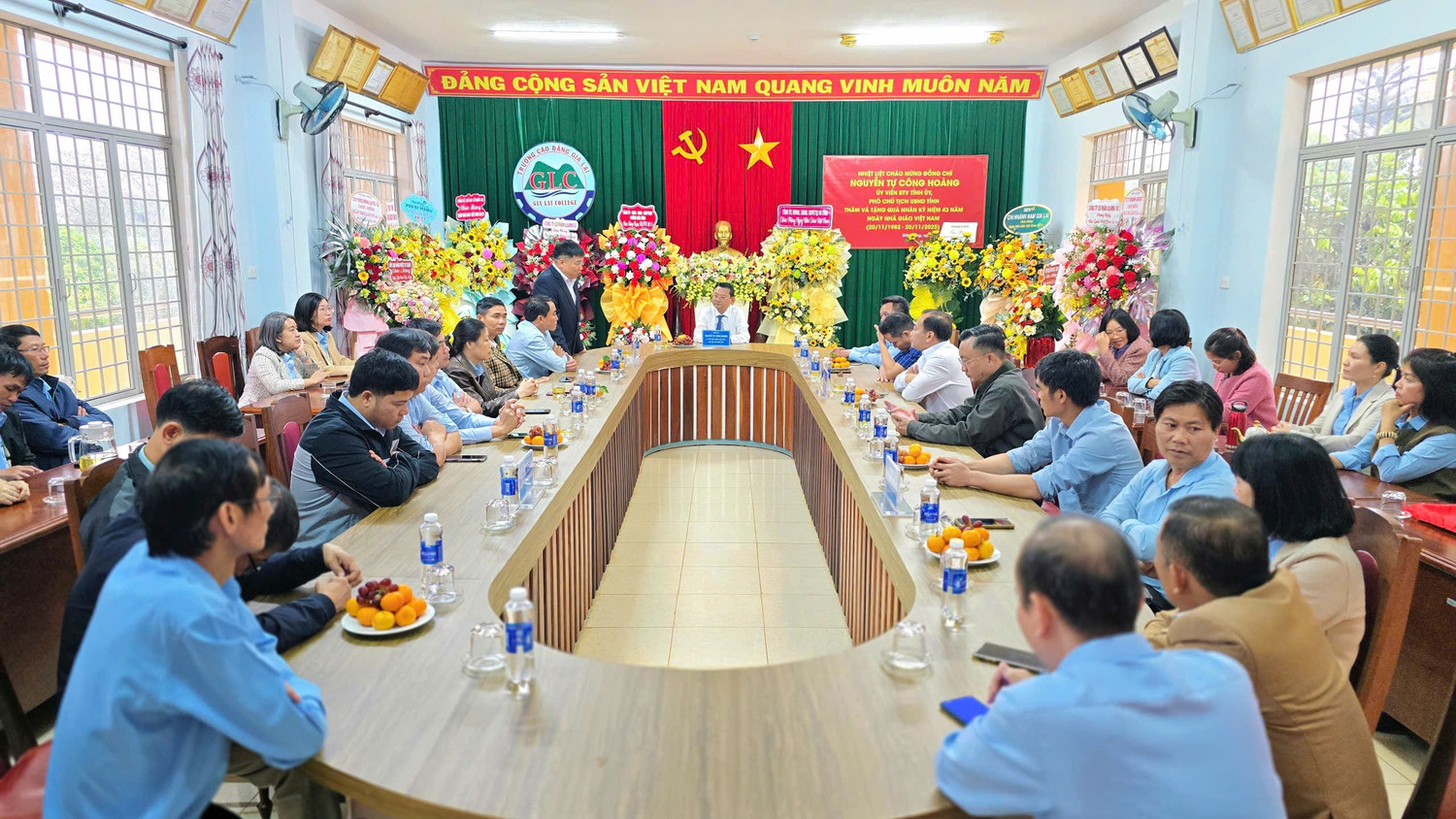 Phó Chủ tịch UBND tỉnh Nguyễn Tự Công Hoàng chúc mừng Trường Cao đẳng Gia Lai | Báo Gia Lai điện tử