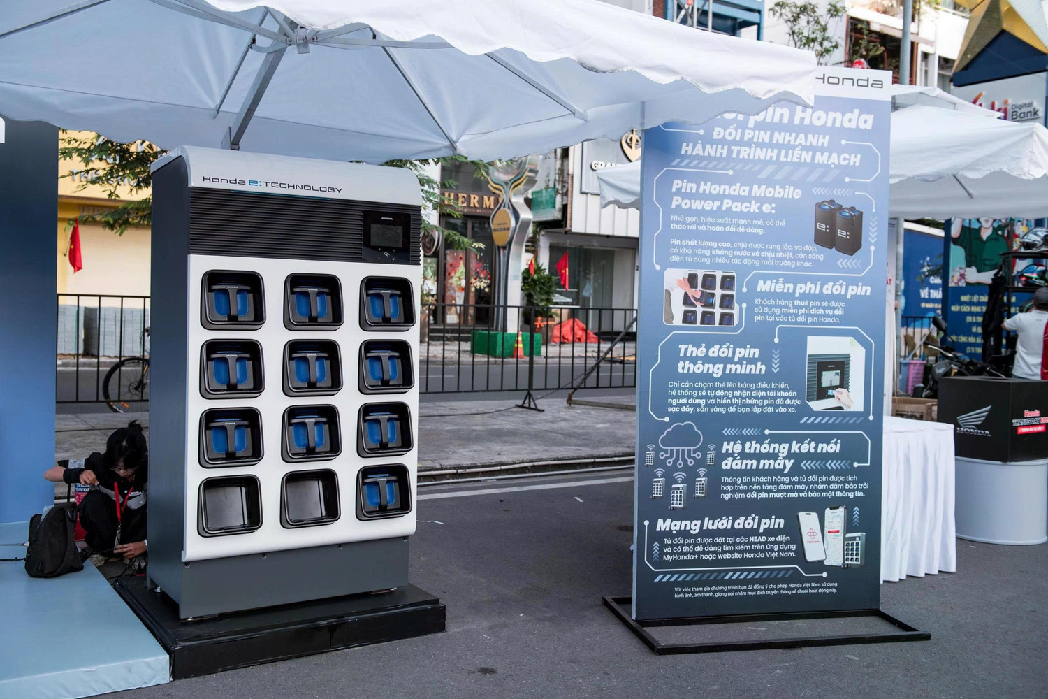 Honda và Yamaha tham gia cuộc đua trạm đổi pin xe máy điện tại Việt Nam ...