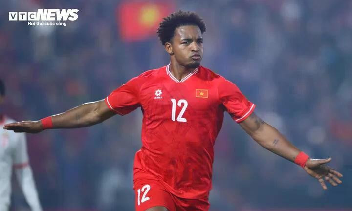 Nguyễn Xuân Son là 'vũ khí hạng nặng' của tuyển Việt Nam | Báo Gia Lai điện tử