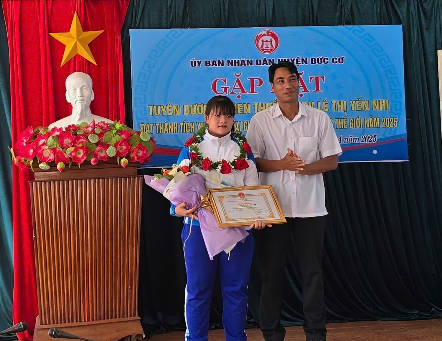 Lê Thị Yến Nhi được khen thưởng | Báo Gia Lai điện tử